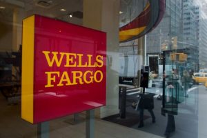 Wells Fargo Hours: What Time Does Wells Fargo Close?